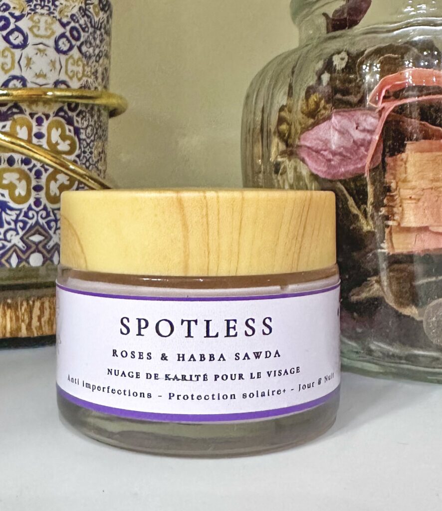 S P O T L E S S – Nuage de Karité pour le Visage (Roses & Habba Sawda ...